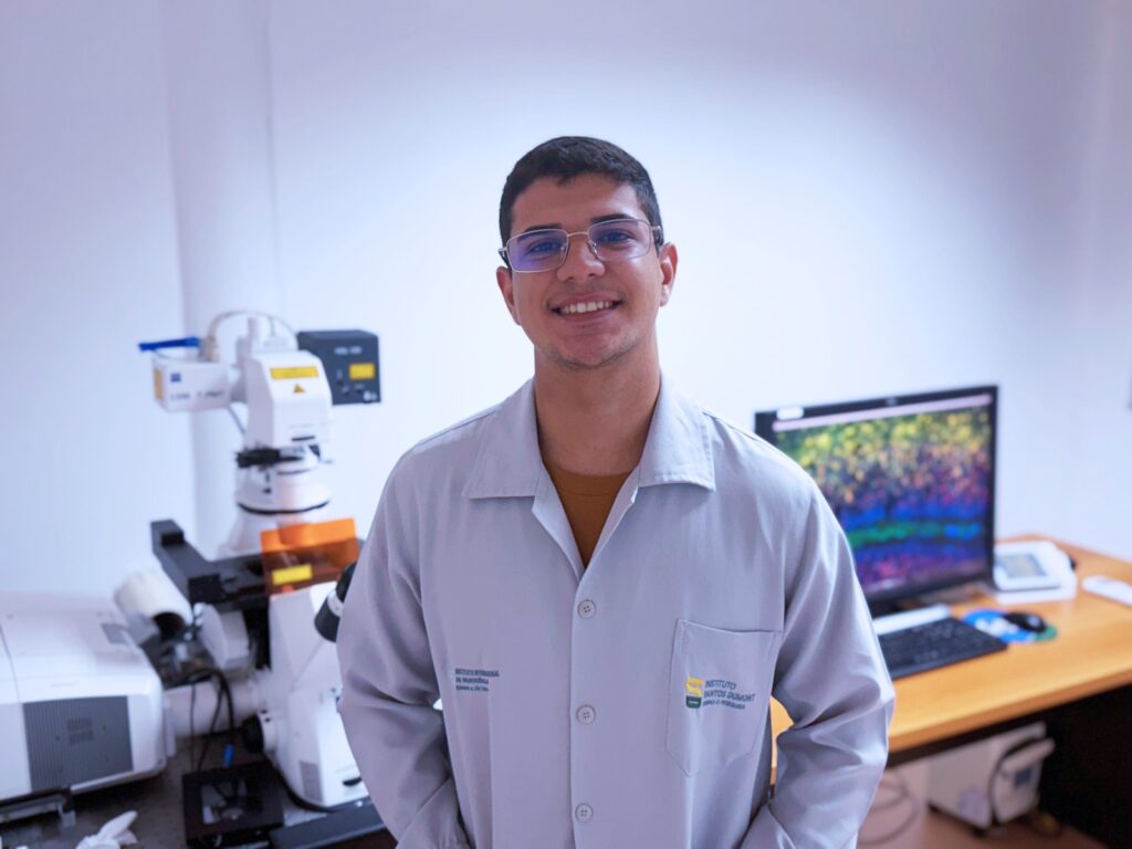 Mestrando do ISD é selecionado para estágio em Microscopia Eletrônica ...